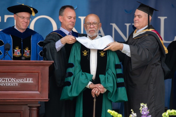 Ted DeLaney '85 receiving a Doctor of Letters from W&L in 2019.